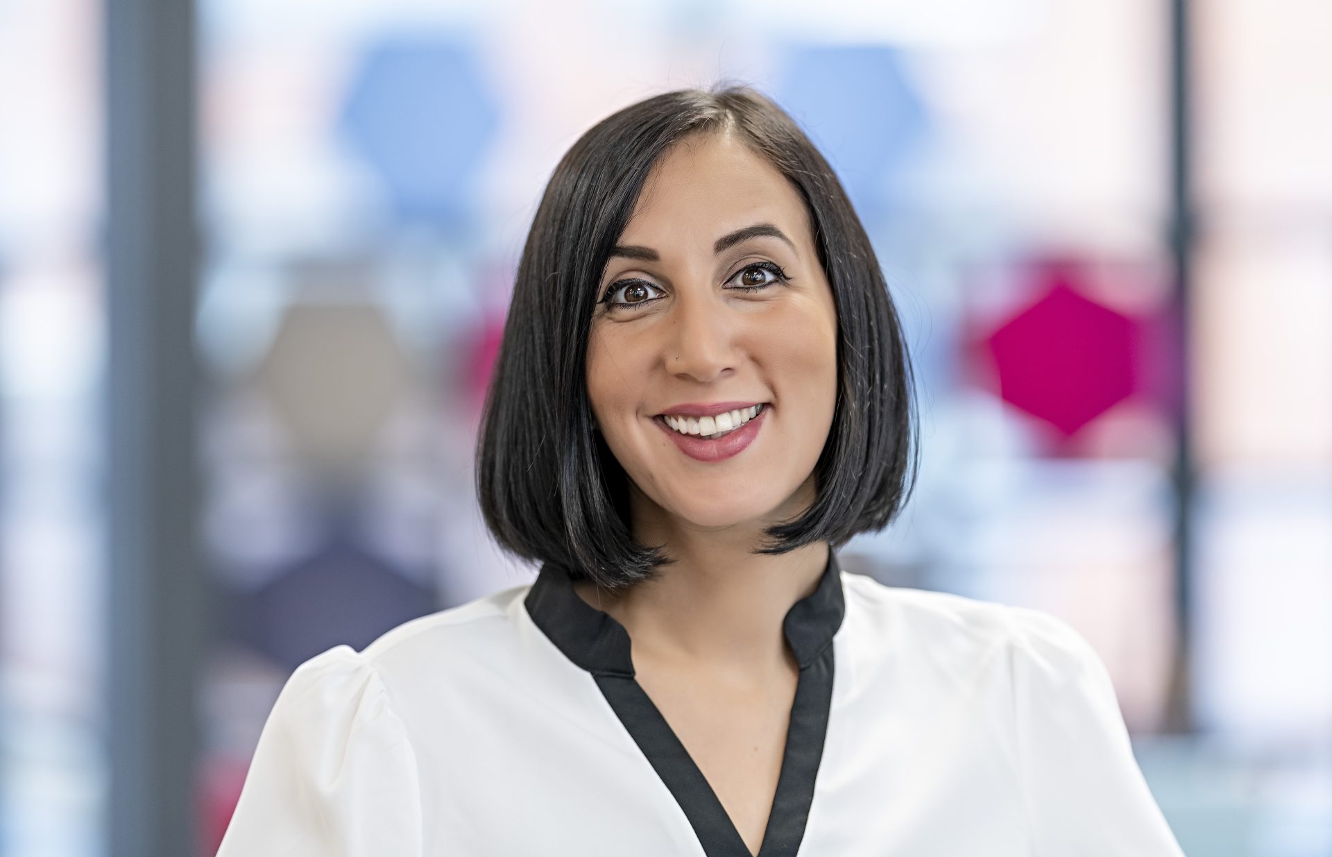 Zeineb Nhari - Eton Bridge Partners